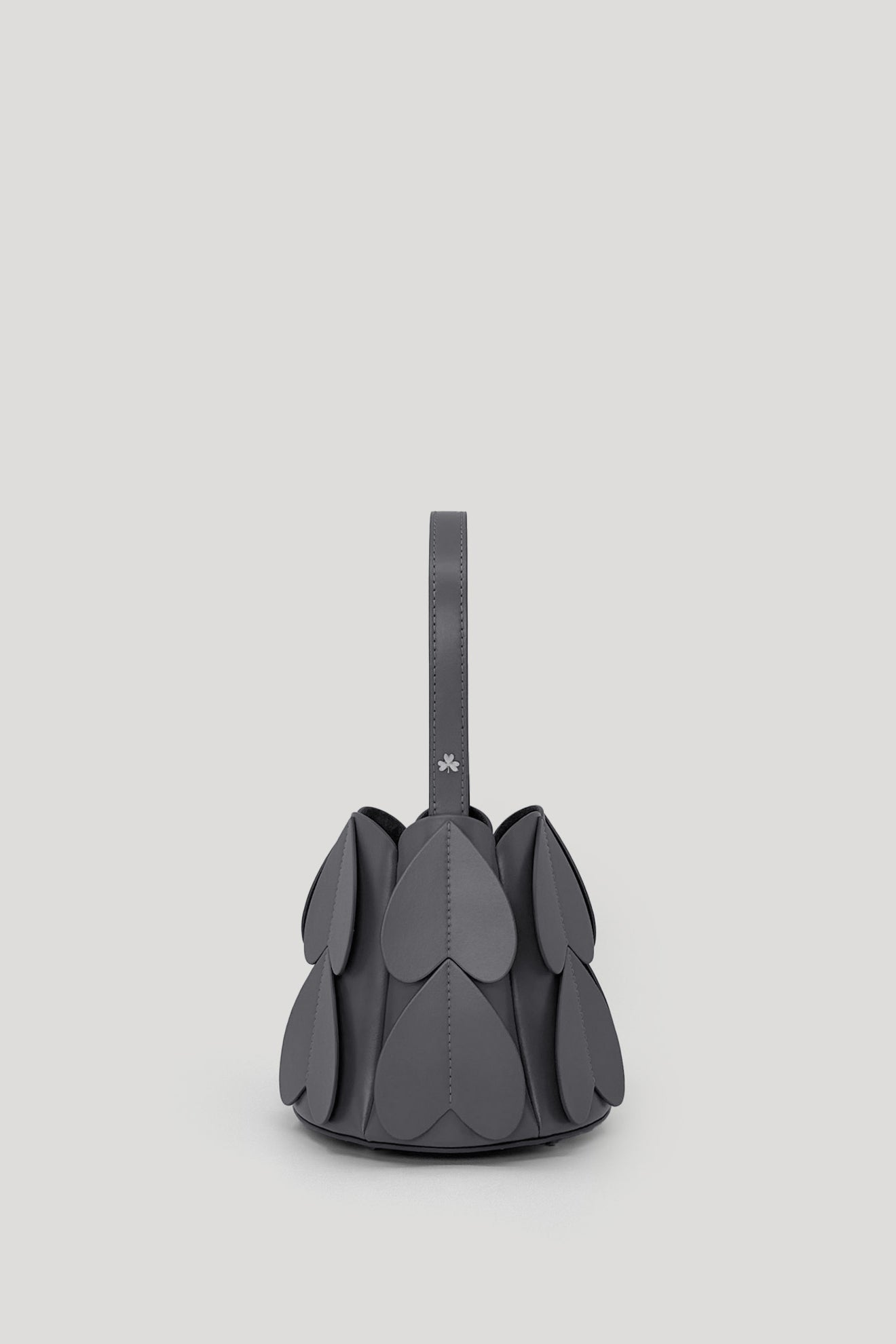 Line: Locule – PEGGY HARTANTO