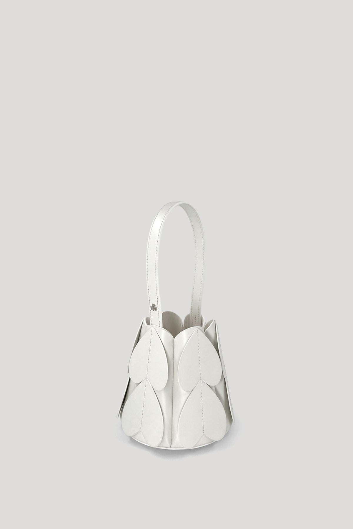 Line: Locule – PEGGY HARTANTO